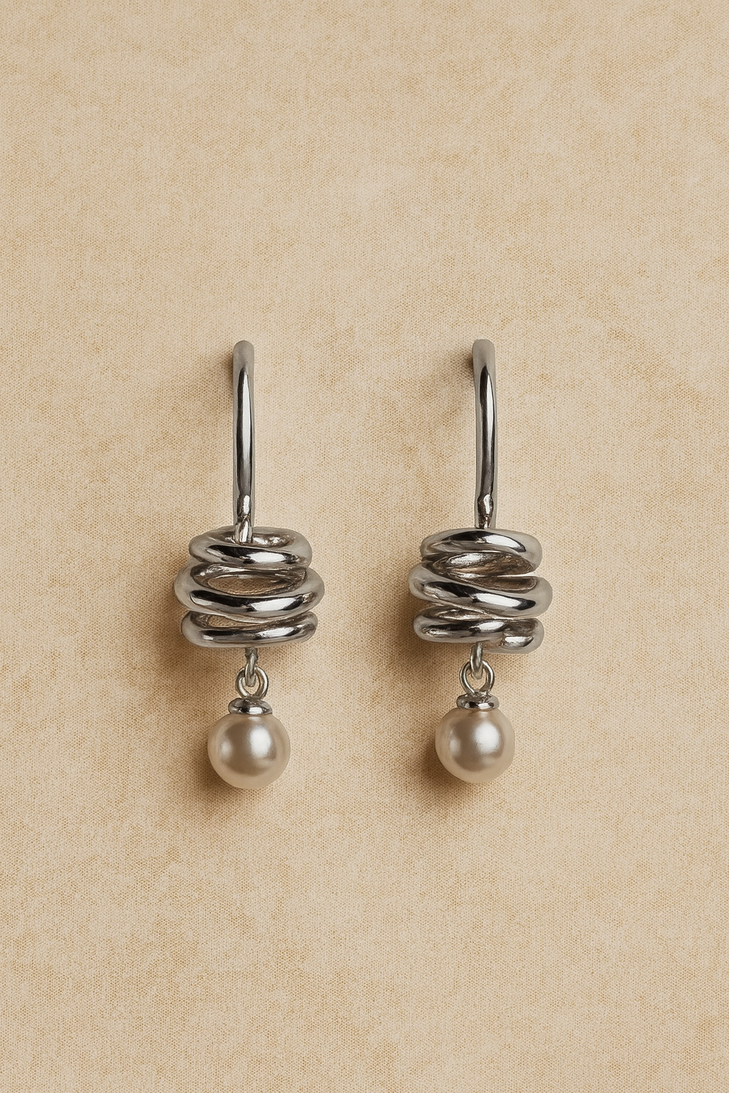 Mara Silver & Pearl Drop Earrings – 15 mm | Galleria Armadoro